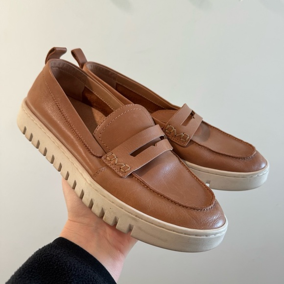 Vionic | Shoes | Vionic Uptown Loafers In Caramel Leather Size 7 | Poshmark